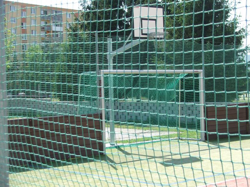 Сетка защитная (заградительная) для спортивных залов и площадок ...
